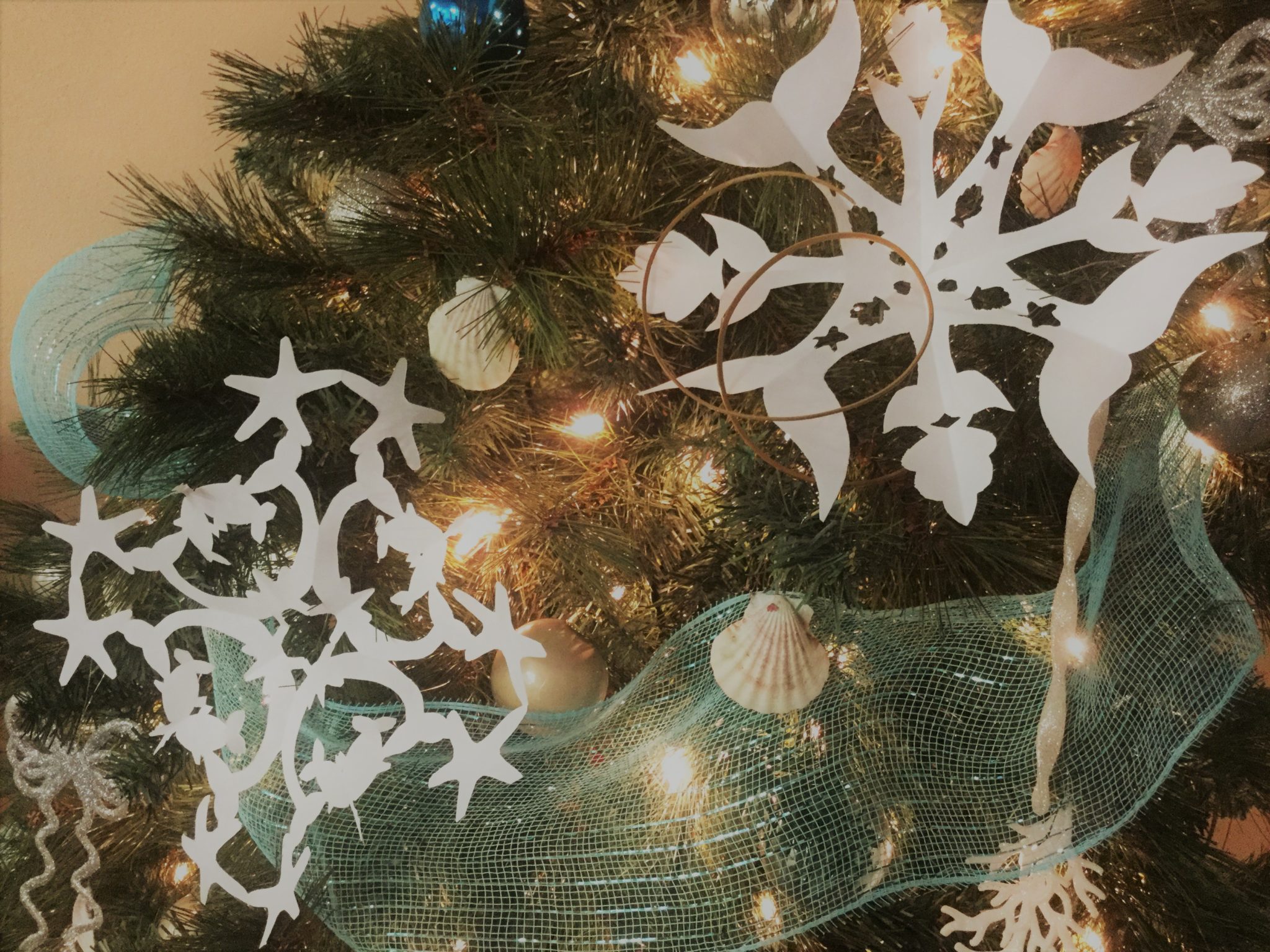 Let it Snow... Mermaid Snowflakes! | FinFriends